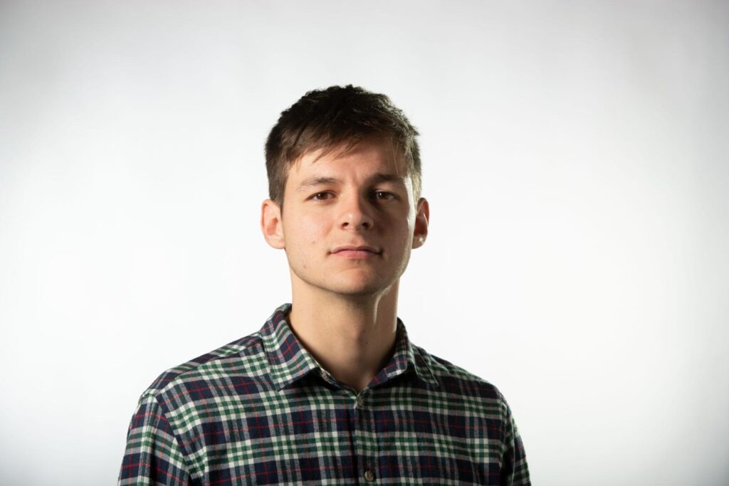 Kontakt – Tim Wirth